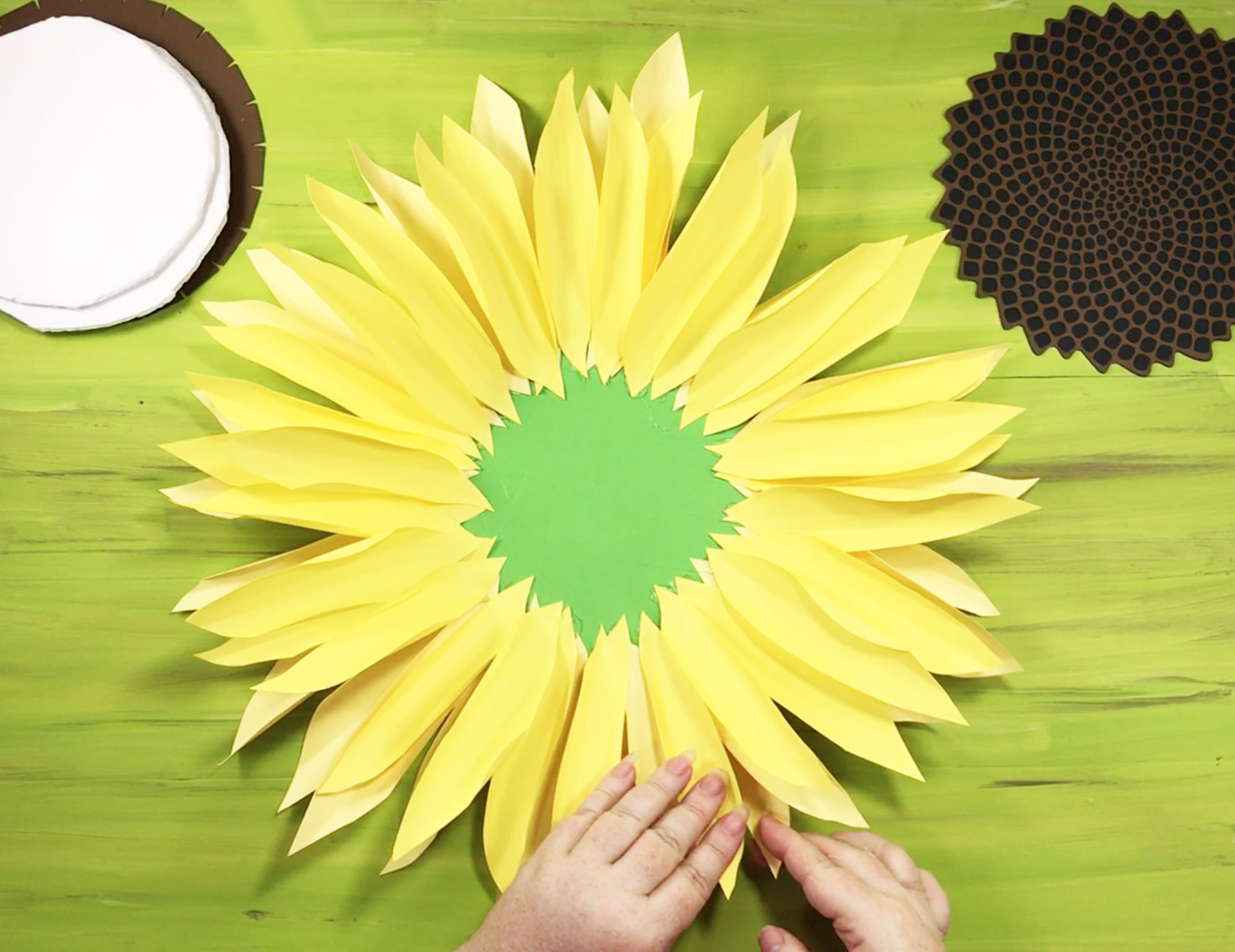 Giant Paper Sunflower Tutorial - This Will Mesmerize You! - Jennifer Maker