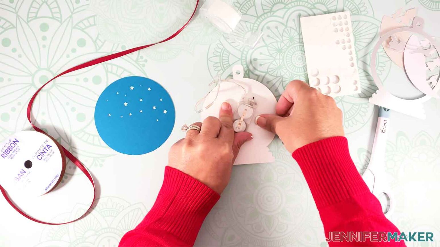 Paper Christmas Ornaments - A 3D Layered, Light-Up Design! - Jennifer Maker