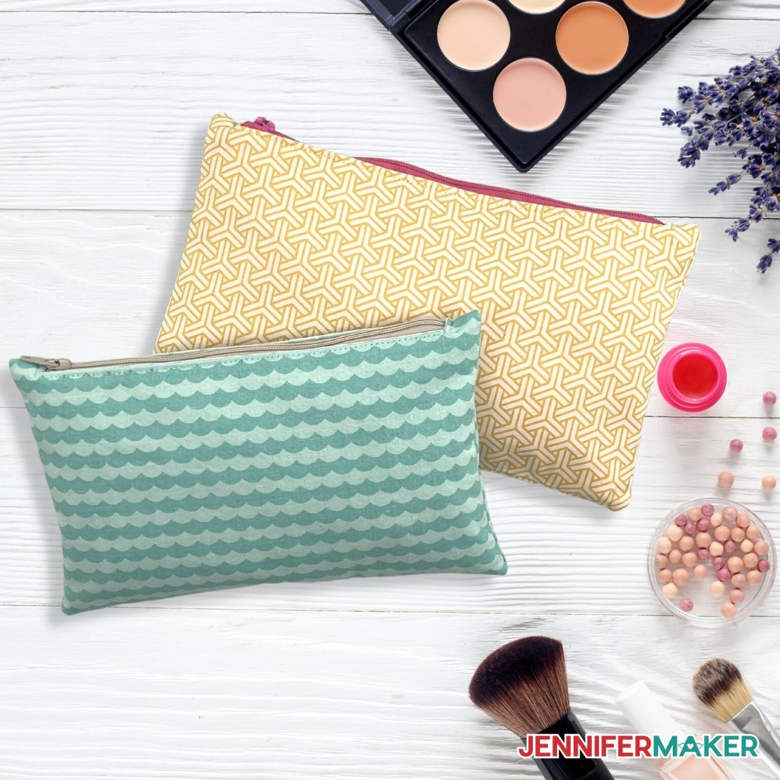 DIY Zipper Pouch: Easy Cricut Sewing Project for Beginners! - Jennifer ...