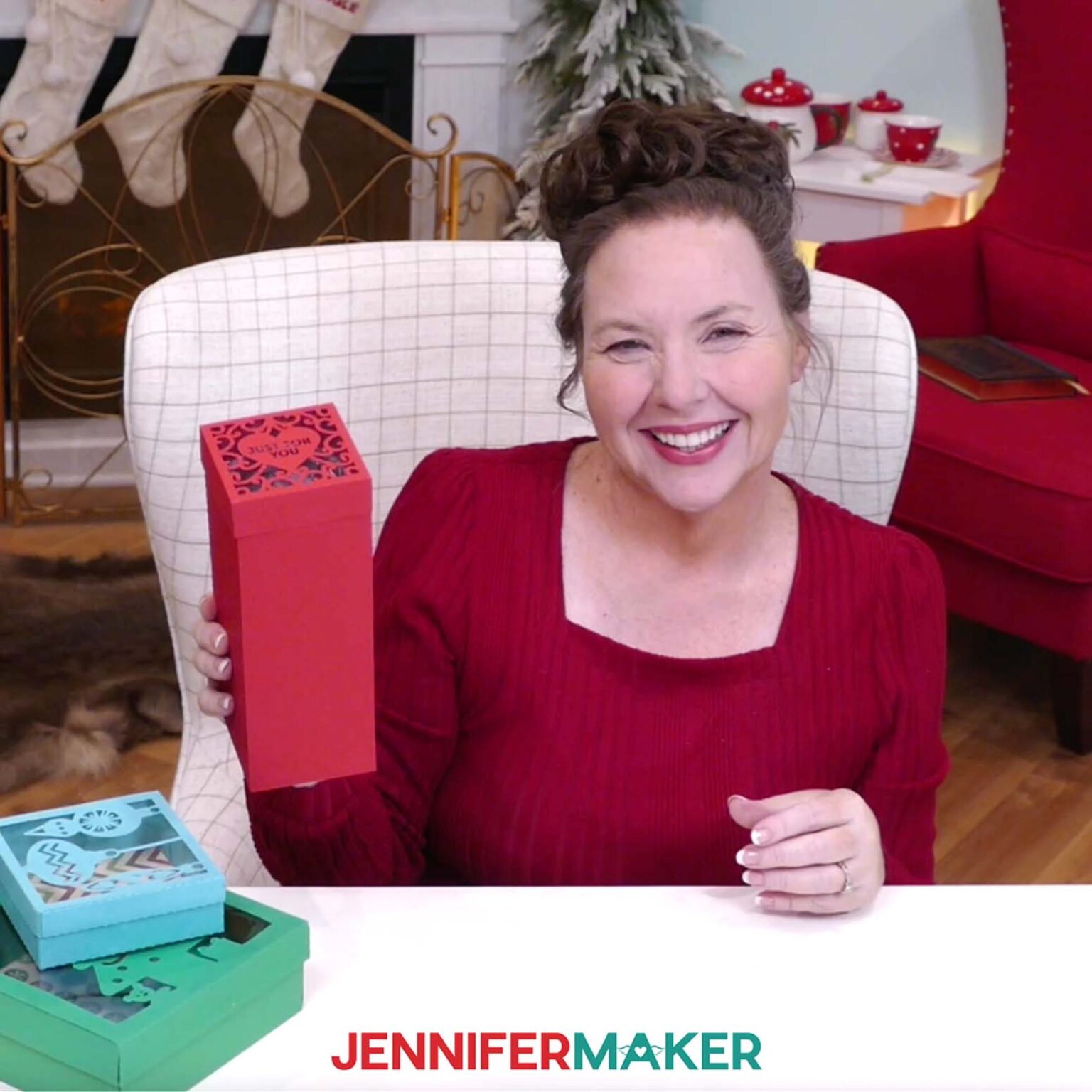 Two Ways to Make Easy DIY Gift Boxes from Craft Paper - Jennifer Maker