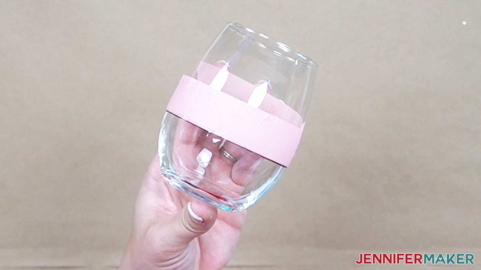 How to Glitter Wine Glasses With Less Mess! - Jennifer Maker