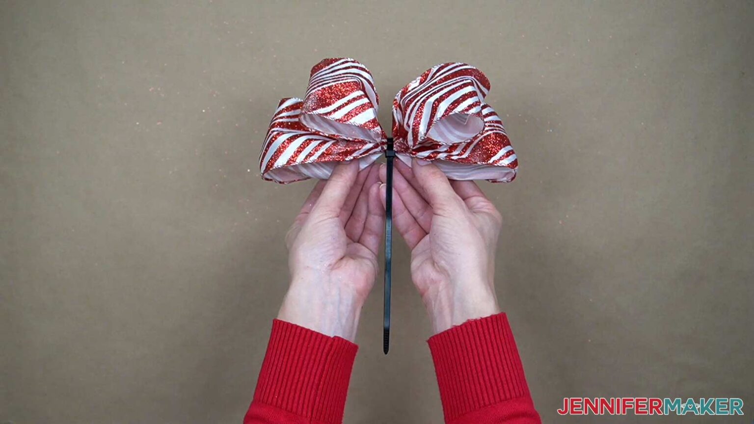 Tie A Perfect Bow - Jennifer Maker