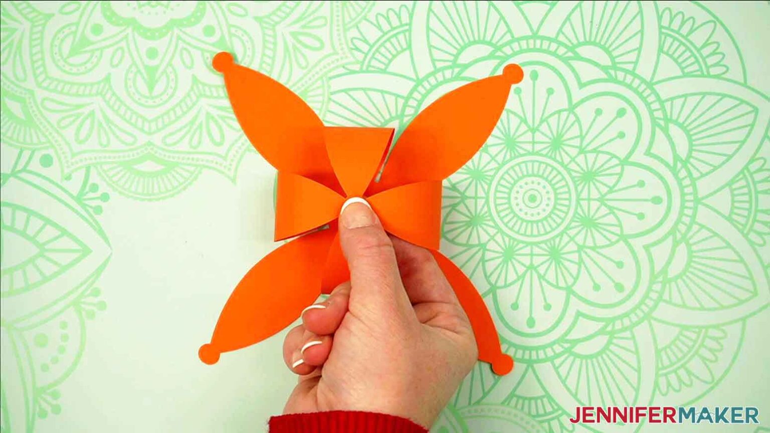 How to Make an Easy Paper Pumpkin Craft for Fall! - Jennifer Maker
